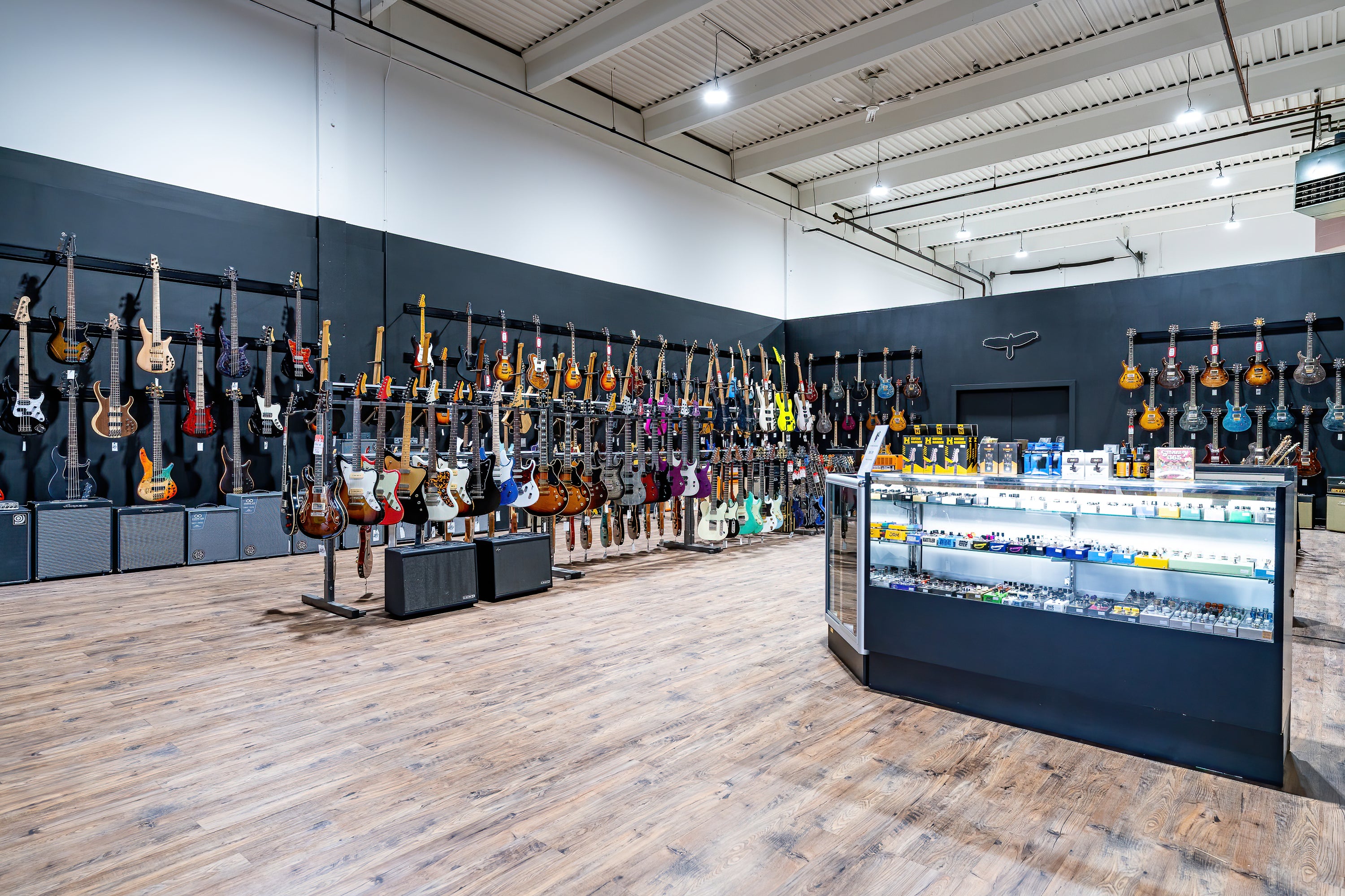 Edmonton's Guitar, Amp and Pedal Store – Guitar Brando