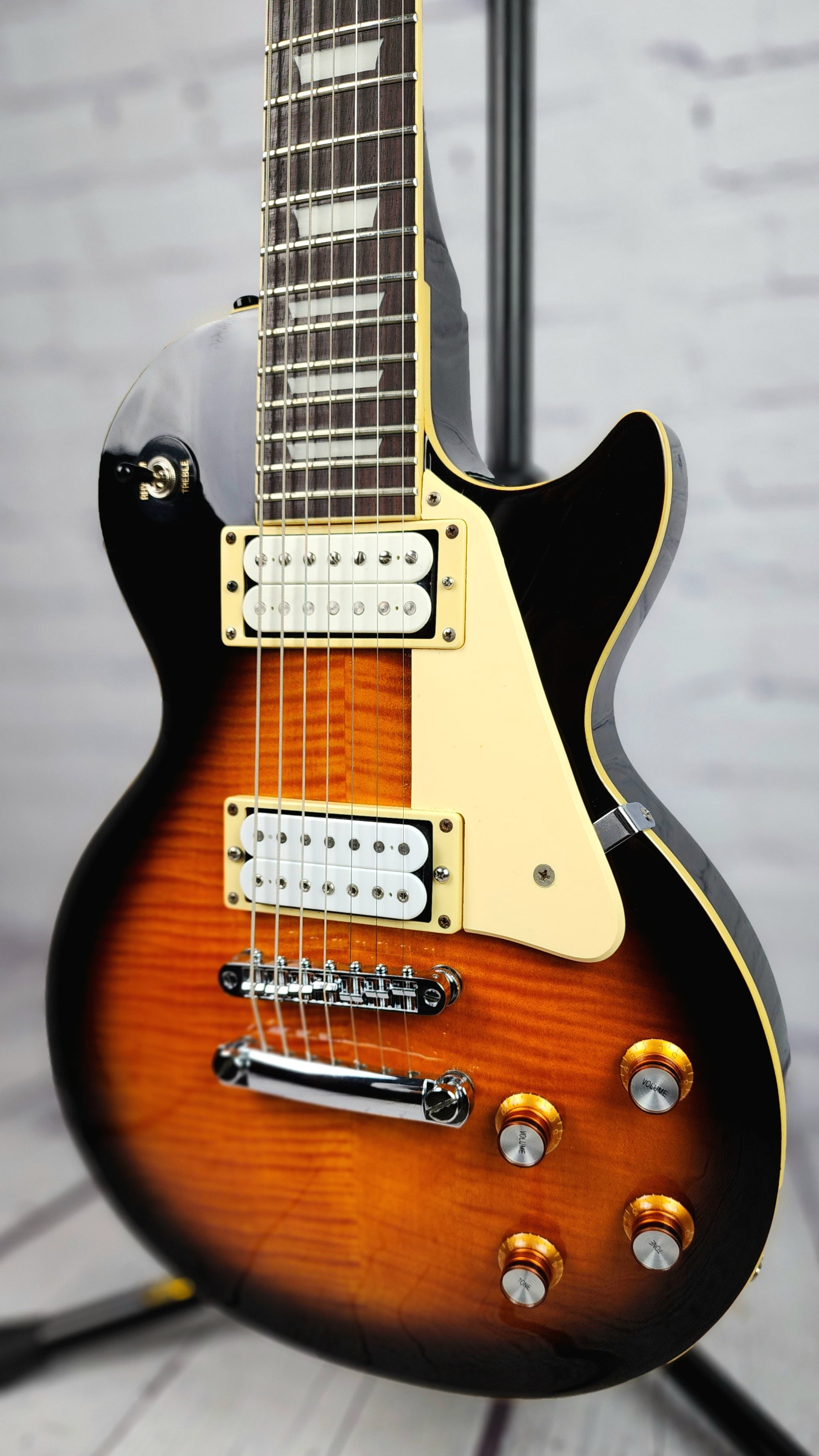 USED Epiphone Les Paul Classic 7 String Electric Guitar w/Hardshell Ca ...